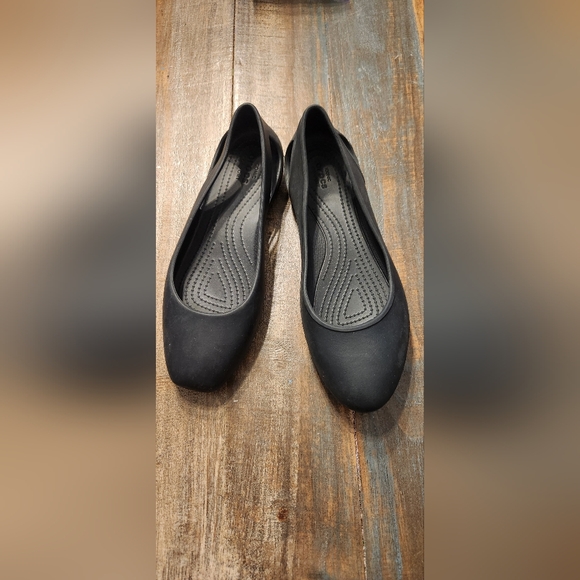 CROCS | Shoes | Crocs Flats | Poshmark